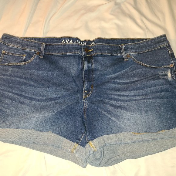 Ava & Viv | Shorts | Ava Viv Midi Folded Shorts | Poshmark